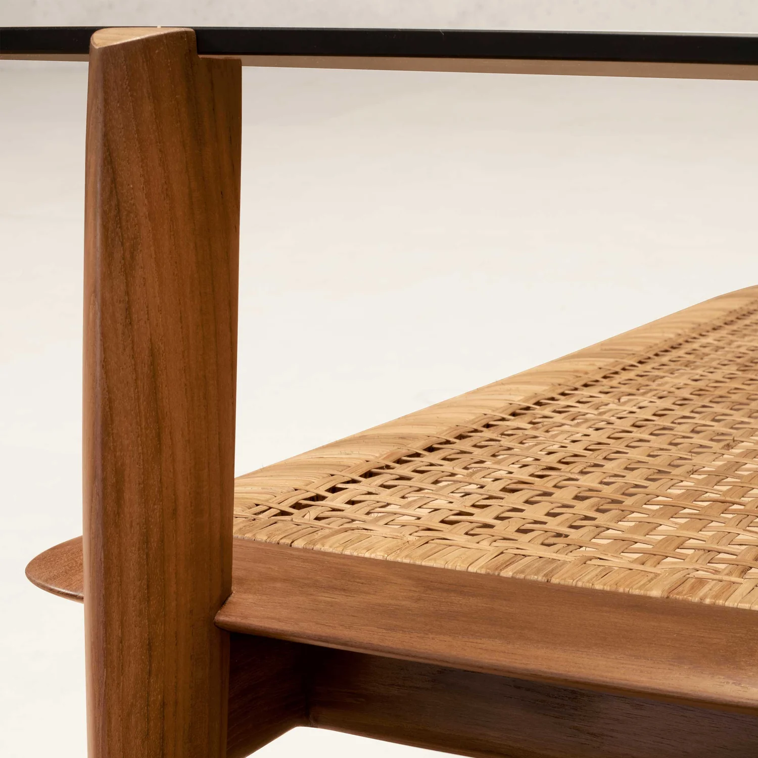 Tangāli Coffee Table, Natural Teak / Dark Stained Teak – Wool