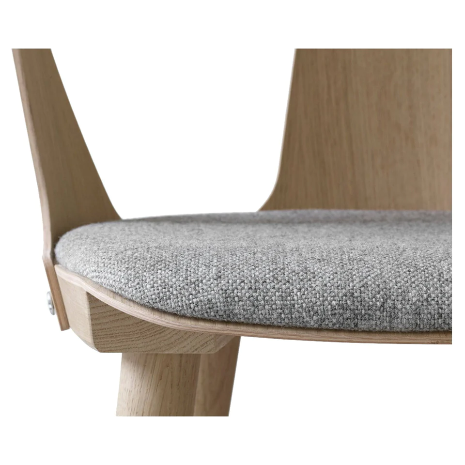 In Between Chair SK2, Fabric Grp. 2 / Oak – Wool