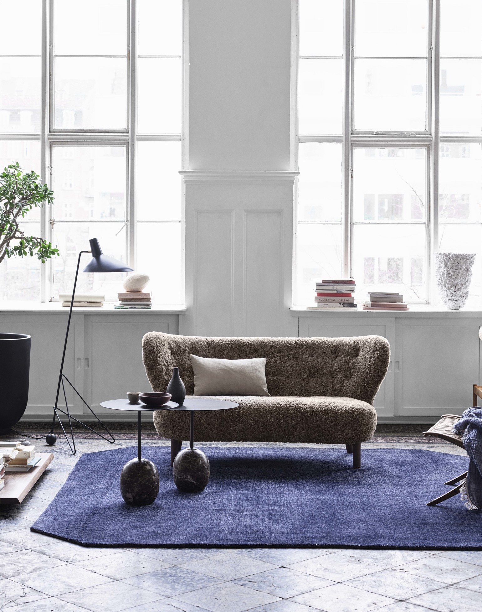 Lato Table LN9, Oval – Wool