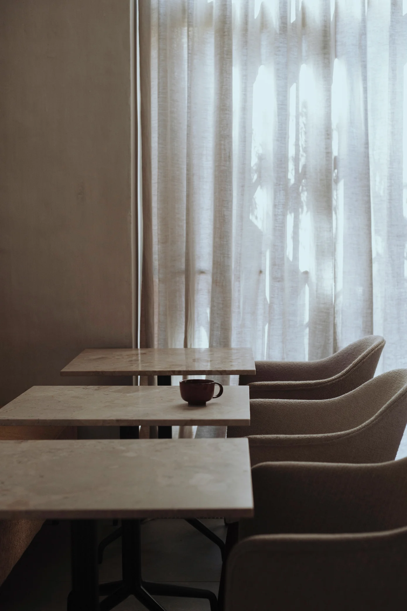 Harbour Column Dining Table, Star Base, 70×60, Black Aluminium & Steel ...