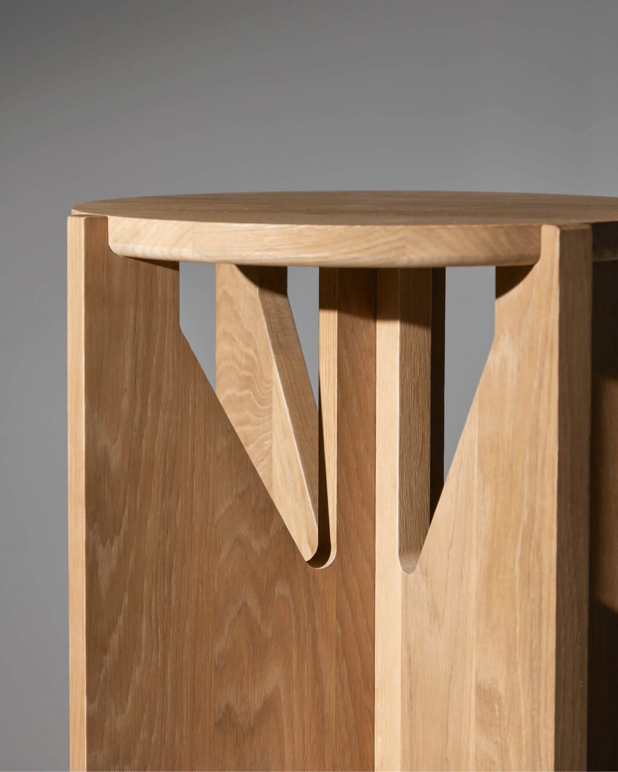 Simple Stool, Oak – Wool