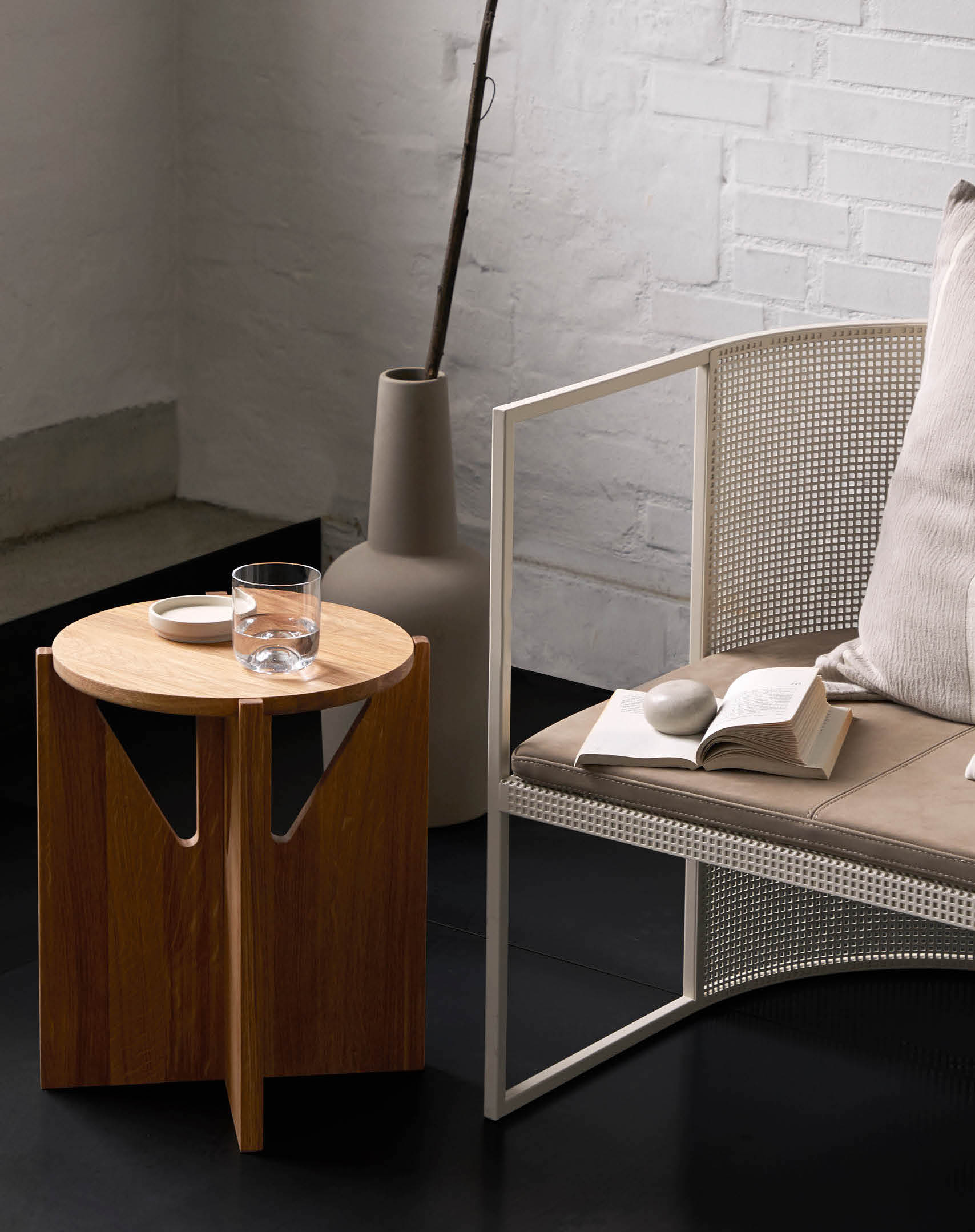 Simple Stool, Oak – Wool