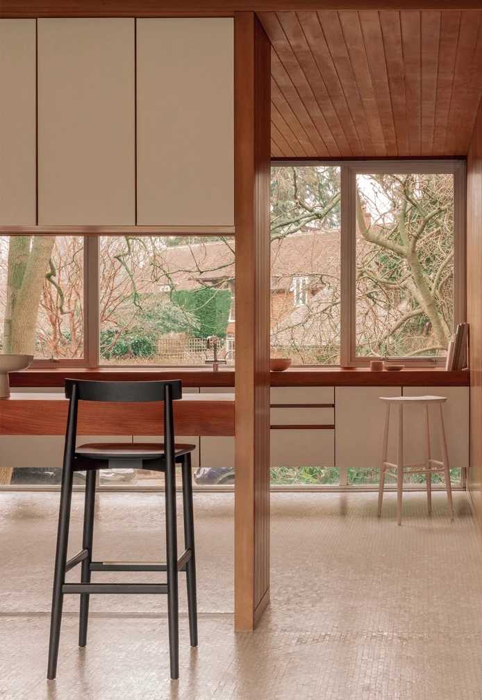 Lara Bar Stool, Back 75cm – Wool