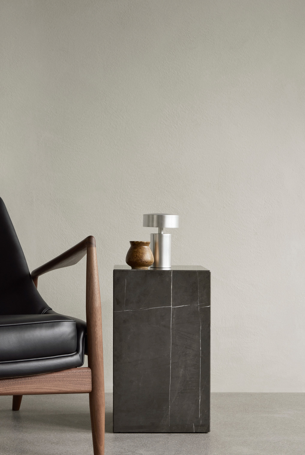 Column Table Lamp, Portable, Aluminium – Wool