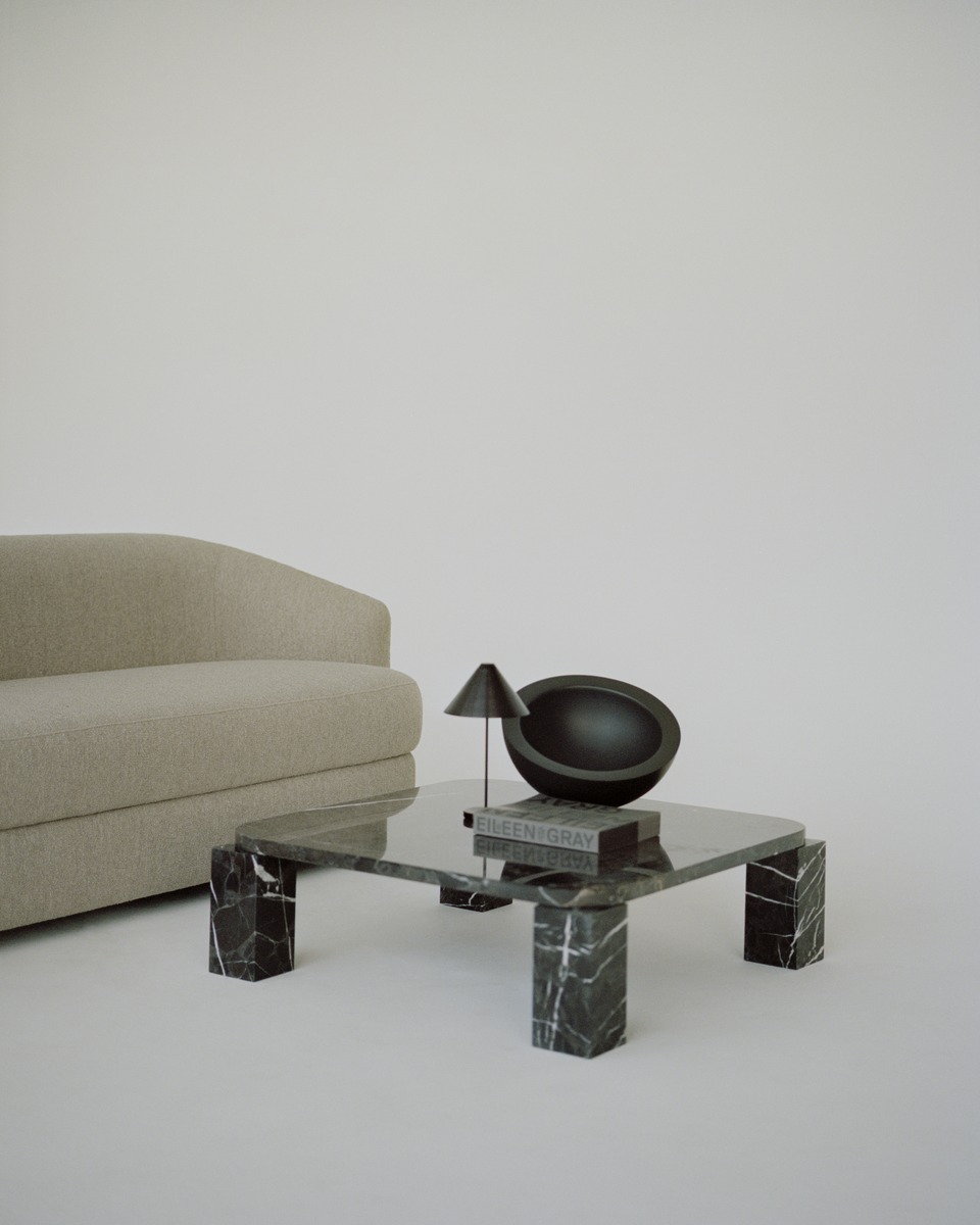 Atlas Coffee Table 82×82, Costa Black – Wool