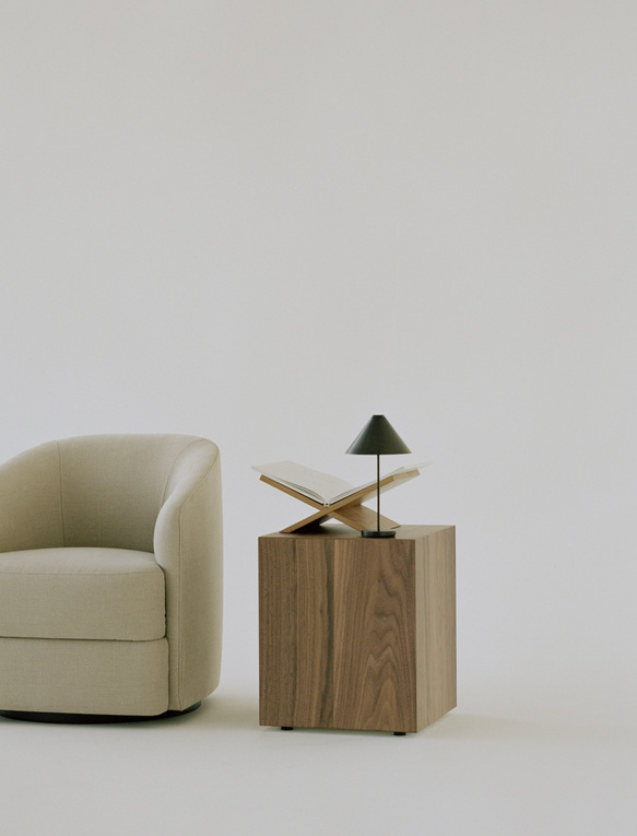 Mass Side Table, Walnut – Wool