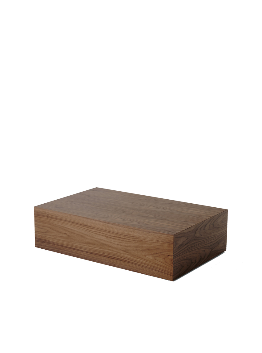 Mass Coffee Table High, Walnut – Wool