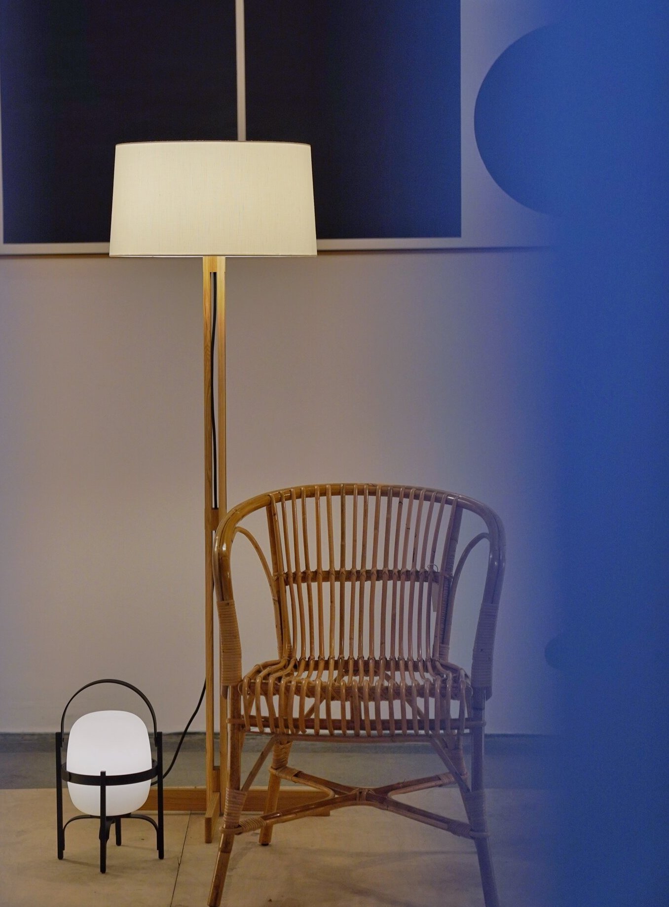 FAD Fija Floor Lamp, Natural Oak Wood Structure/White Linen Lampshade ...