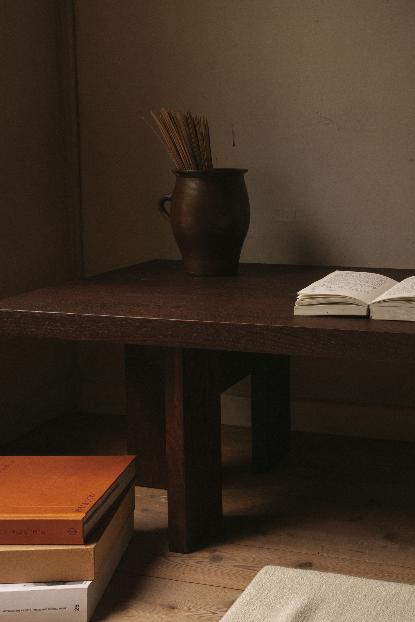 Farmhouse Coffee Table, Rectangle, Dark Oak – Wool