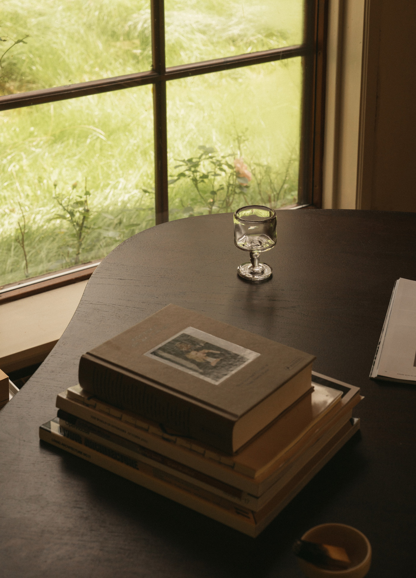Farmhouse Trestle Table, Pond, Dark Oak – Wool