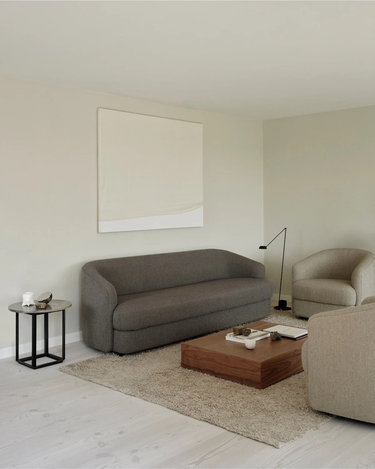 Mass Wide Coffee Table, Walnut – Wool