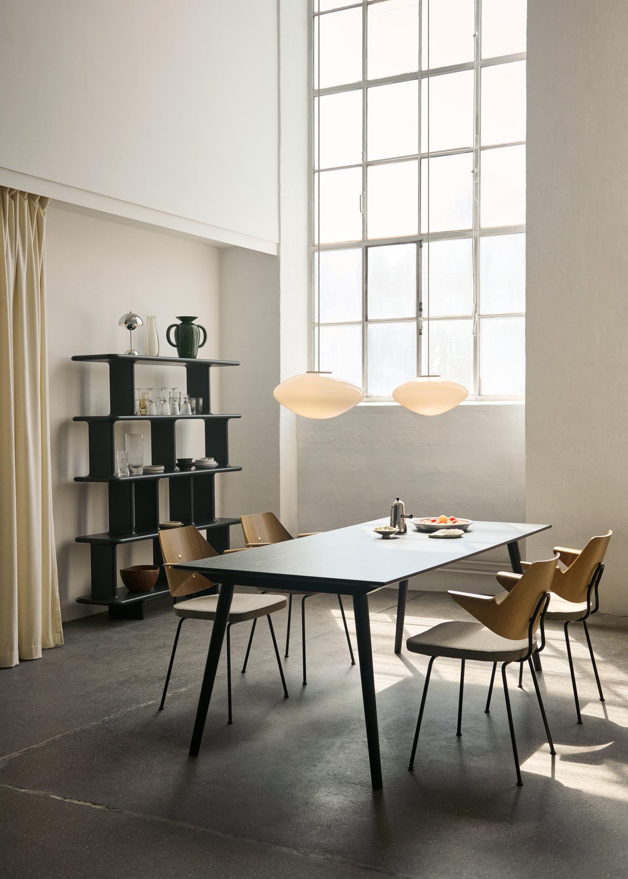 In Between Table SK5, Black Lacquered Oak / Legs – Wool