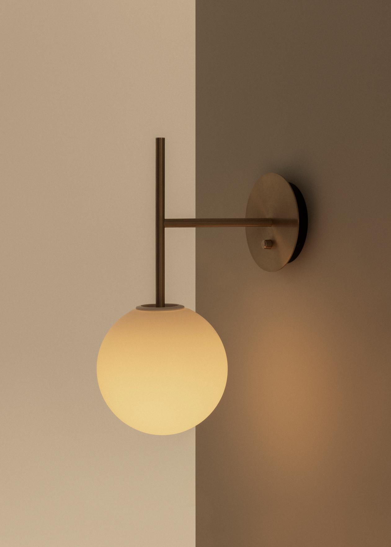 TR Bulb Suspended Wall Lamp, Brushed Brass – Wool
