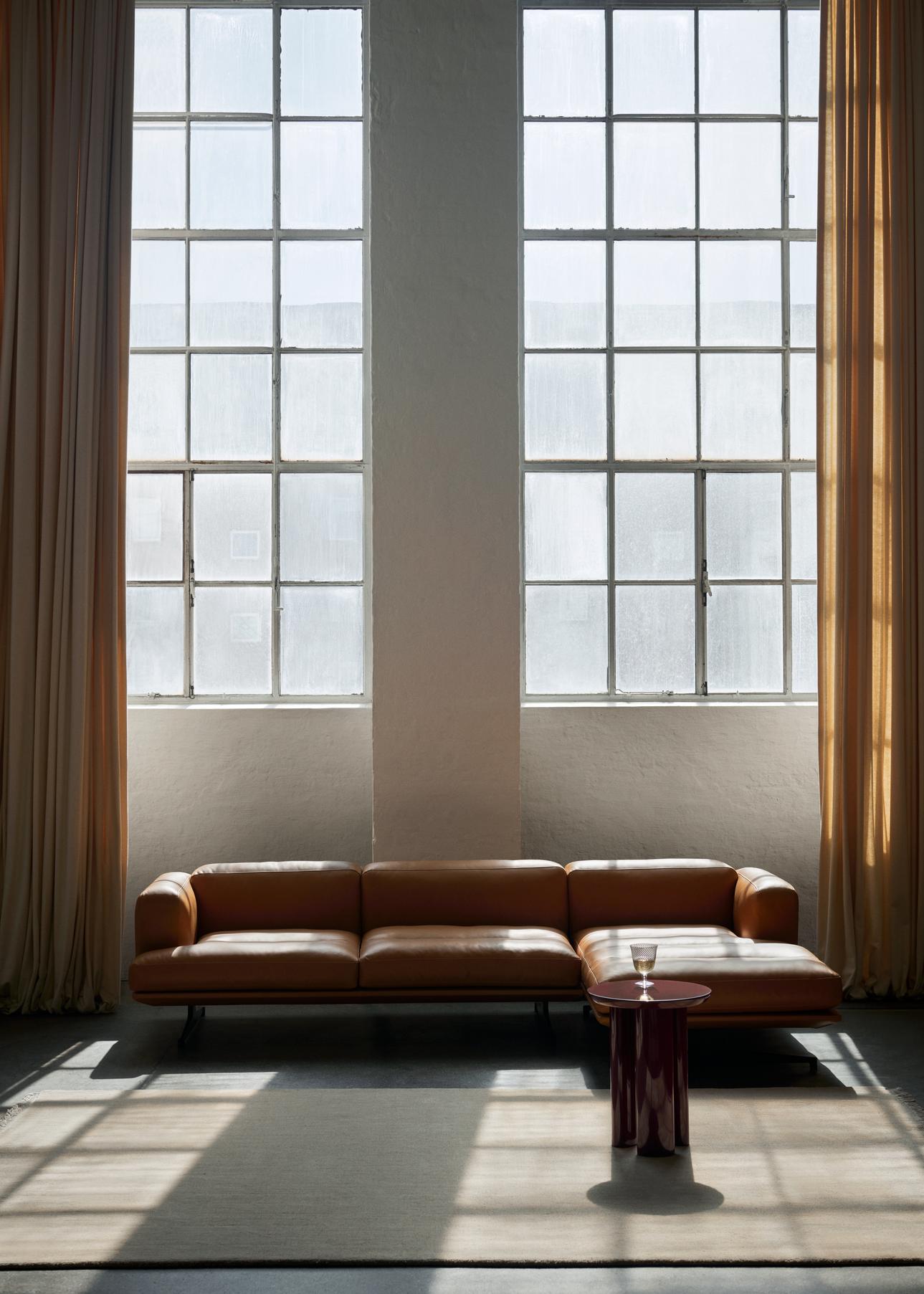 Inland AV42, Chaise Longue Sofa, Leather Upholstery – Wool