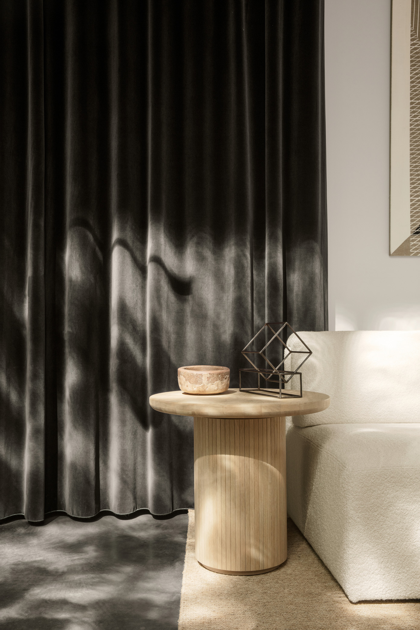 Moon Lounge Table, Ø60, Wood Top & Base – Wool