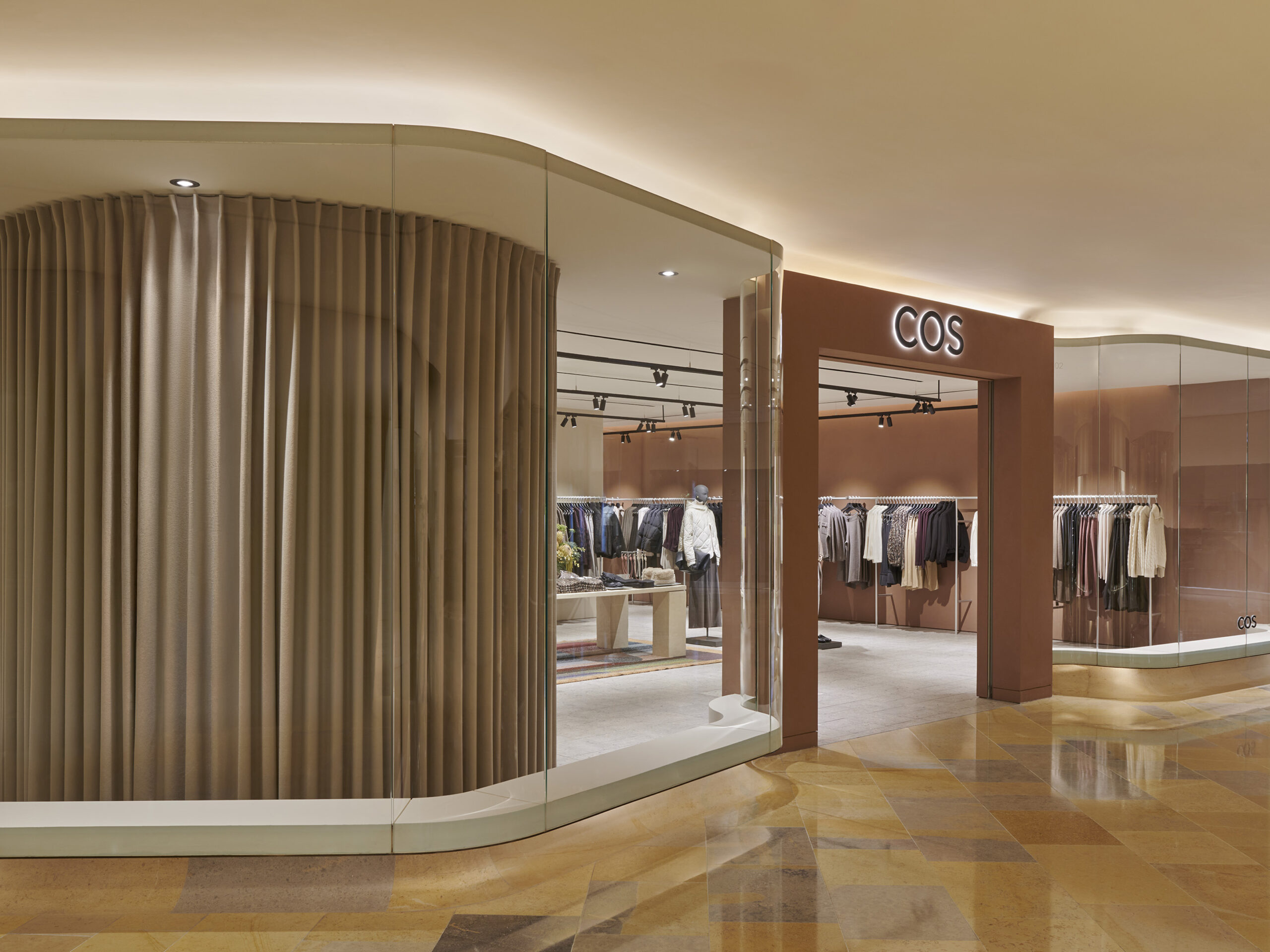 COS Pacific Place – Wool